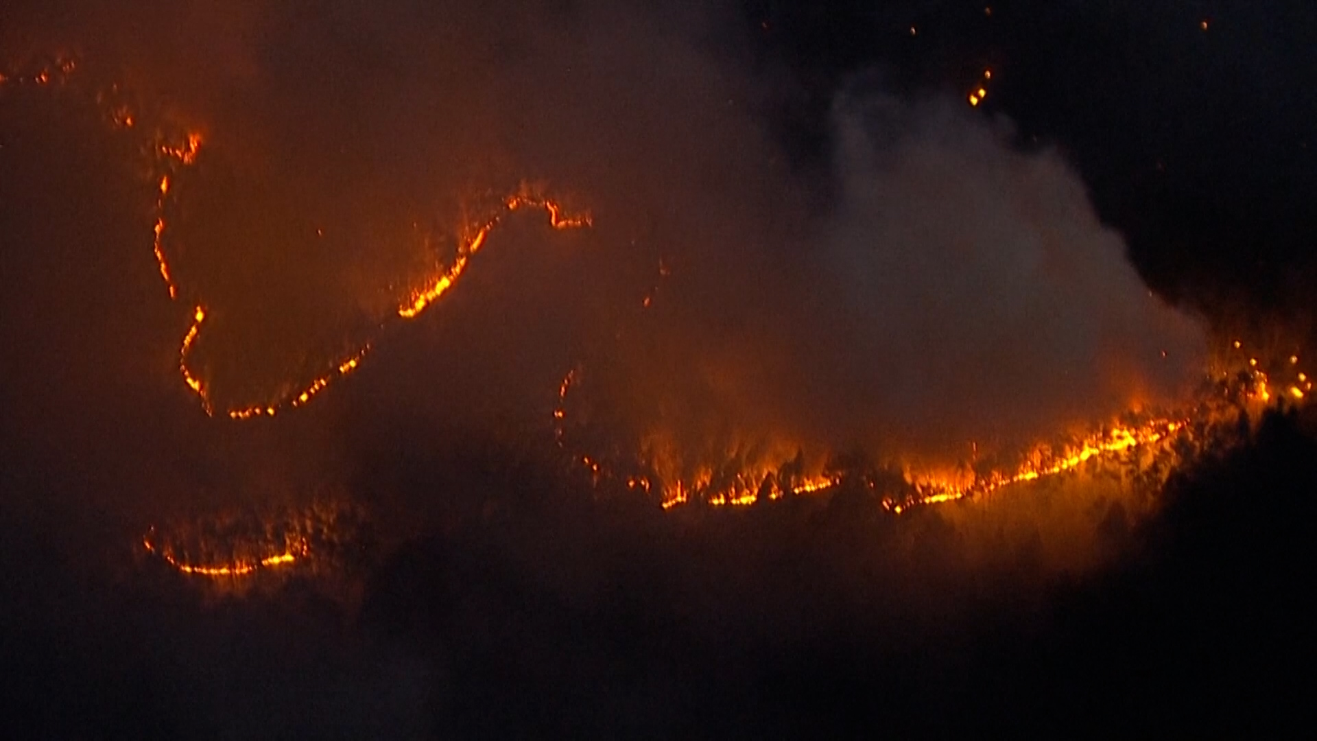 Forest Fires in Japan's Iwate Prefecture Force 3,300 To Evacuate ...