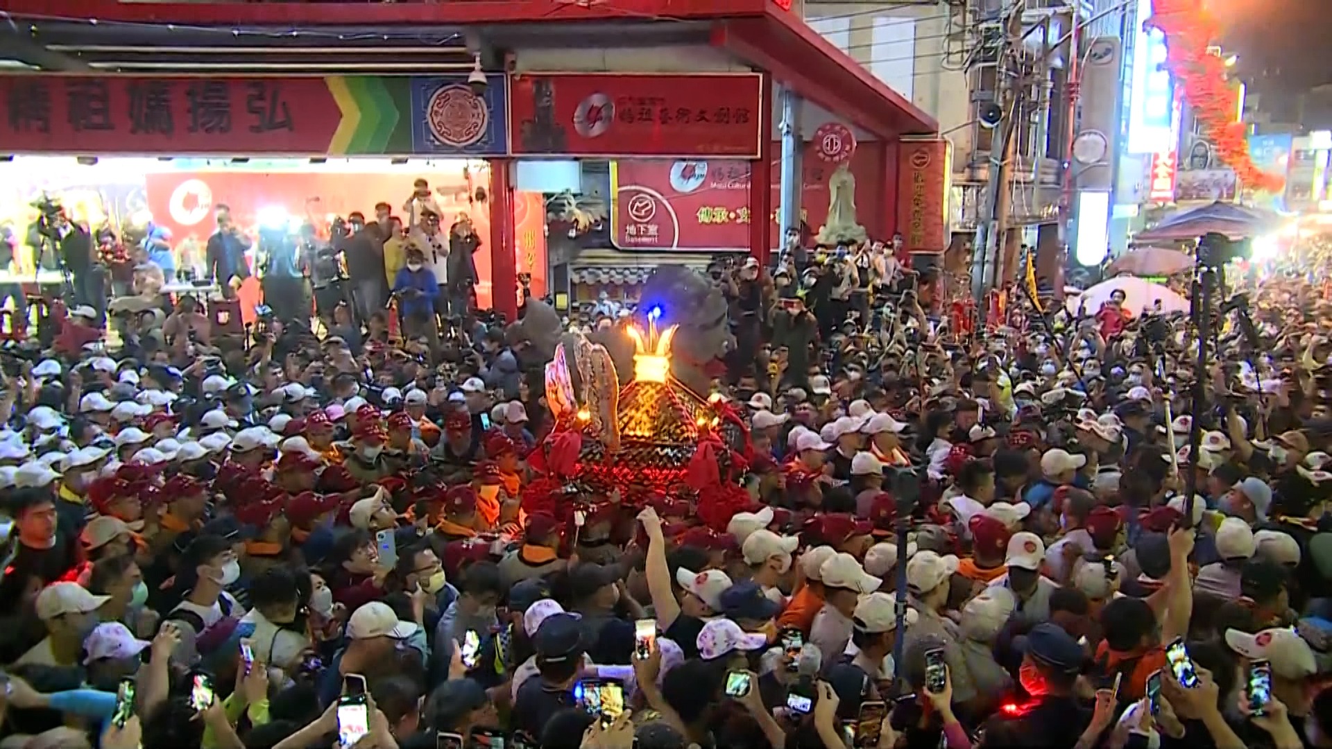 Record Three Million People Turn Out for Dajia Mazu Procession - TaiwanPlus
