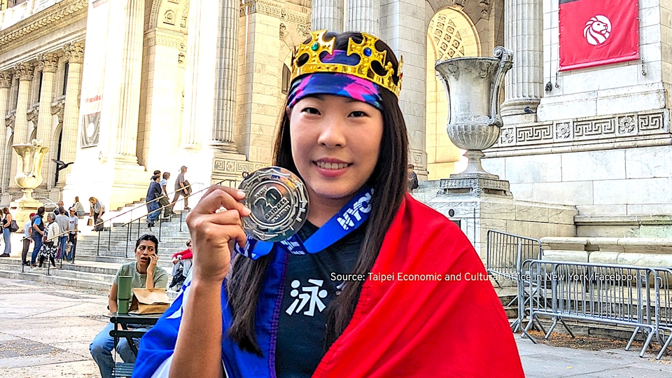 Hsu Wen-erh Becomes First Taiwanese Swimmer To Complete Open Water ...