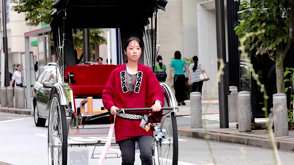 Meet Japan's Female Rickshaw Pullers - TaiwanPlus