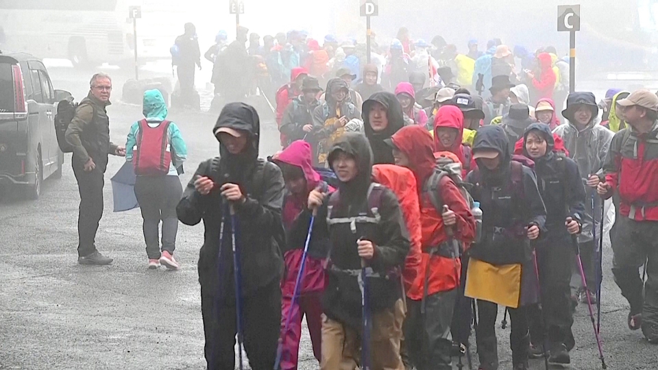 Mt. Fuji Overcrowded, Visitors Increase 50% in 10 Years - TaiwanPlus