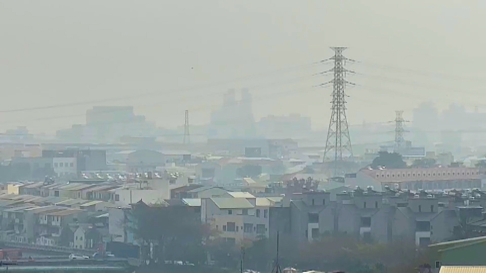 Pollution in Southern Taiwan Triggers Air Quality Warnings - TaiwanPlus