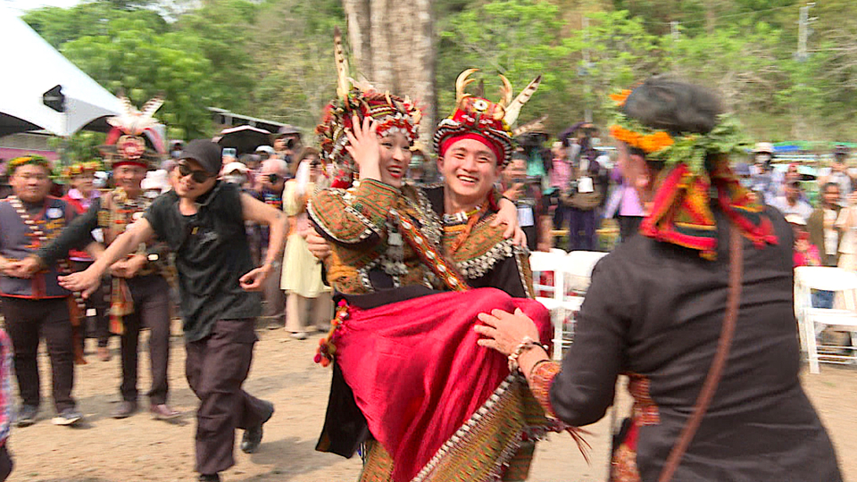 Indigenous Paiwan Celebrate Tradition With Annual Group Wedding ...