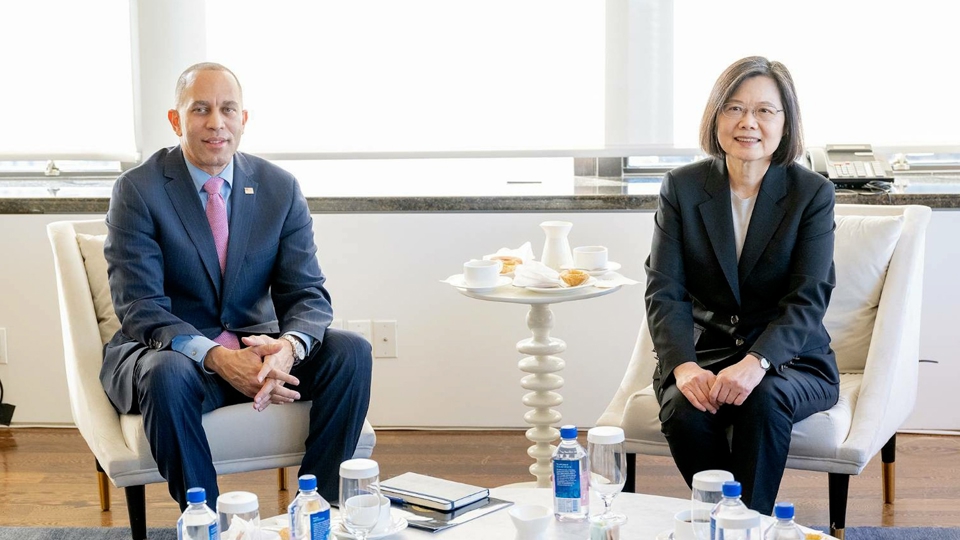 Taiwan's President Tsai Met Hakeem Jeffries, Office Confirms - TaiwanPlus