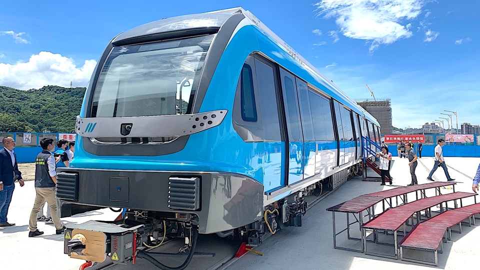 New Taipei Unveils Sanying Metro Line Train - TaiwanPlus